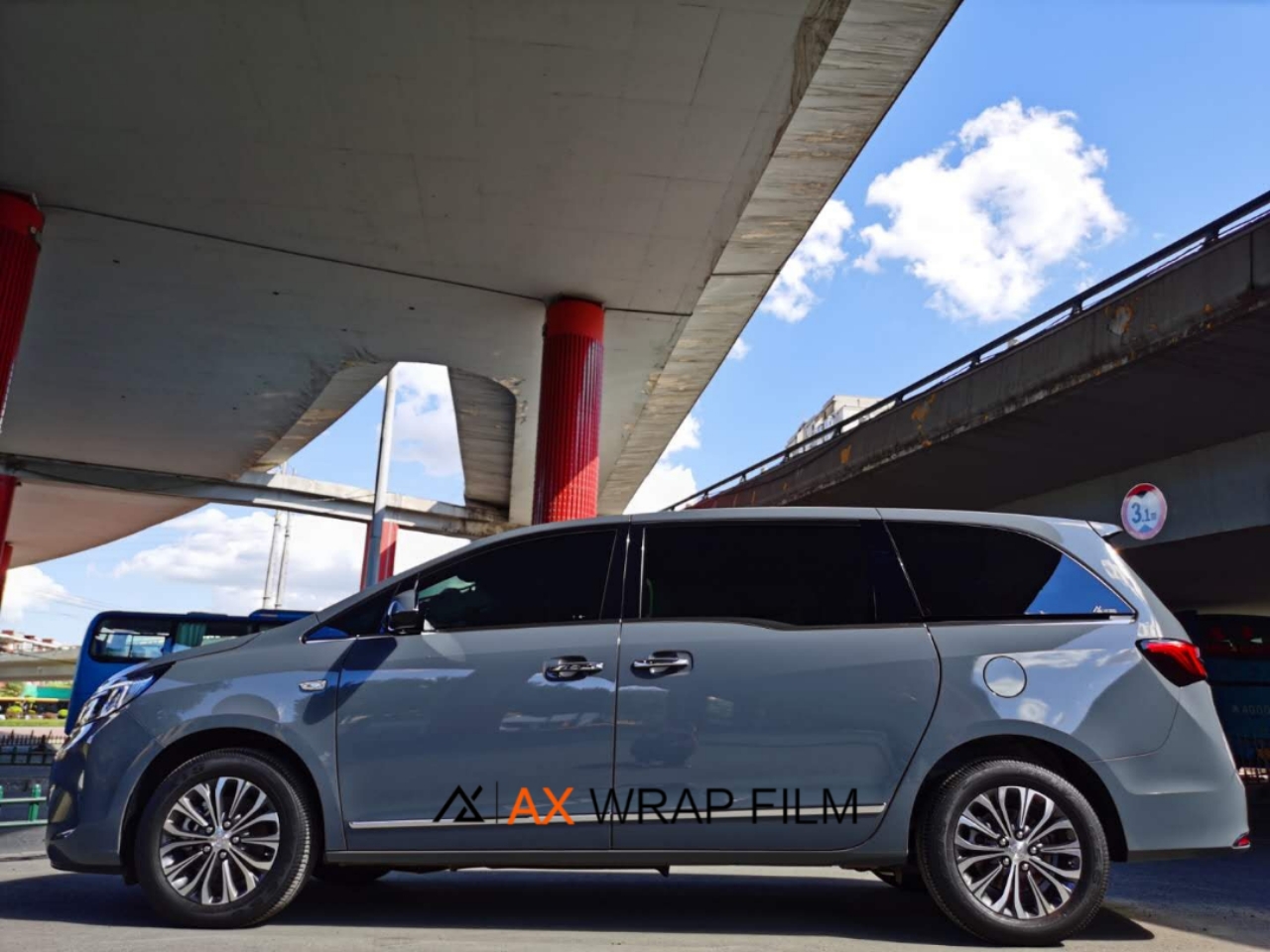 别克GL8｜AX-高亮深灰