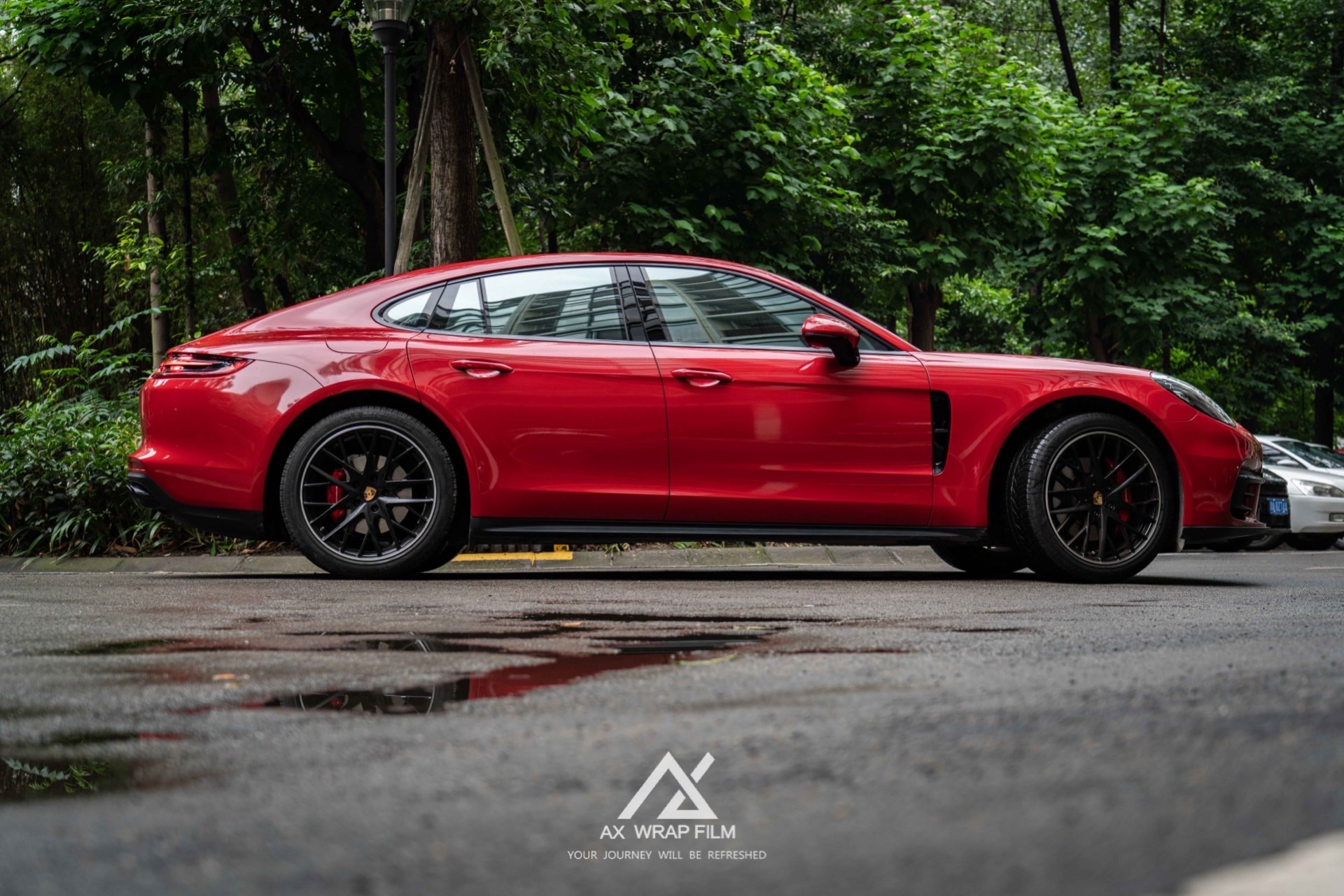 保时捷帕拉梅拉 ｜AX-胭脂红