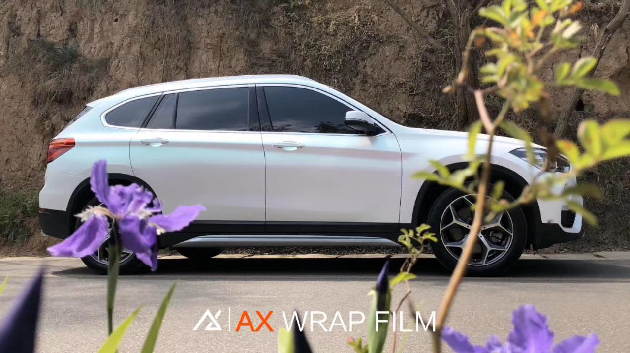 宝马X1 ｜AX-曙光白