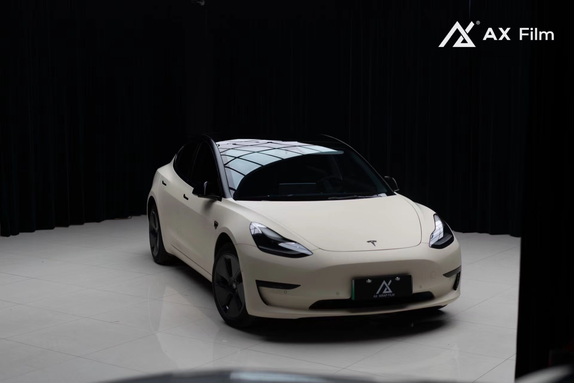 特斯拉 3 | AX-绸缎沙哈拉黄