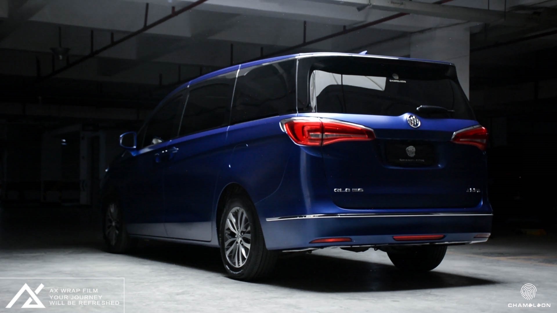 别克GL8 ｜AX-电光海军蓝