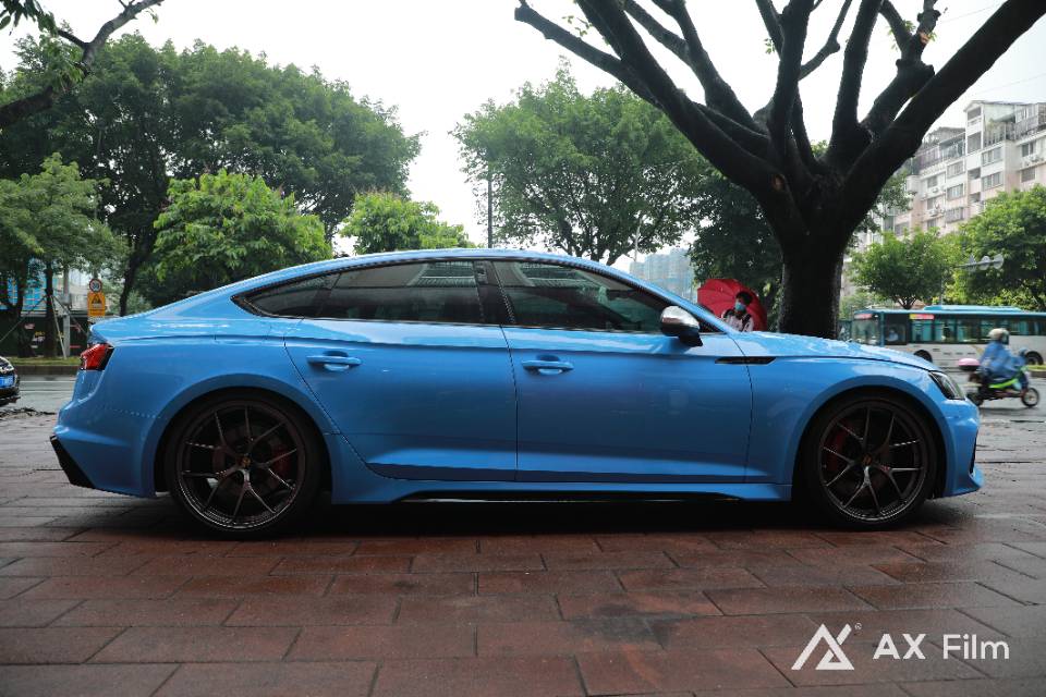 奥迪RS5｜AX-PET玻璃蓝