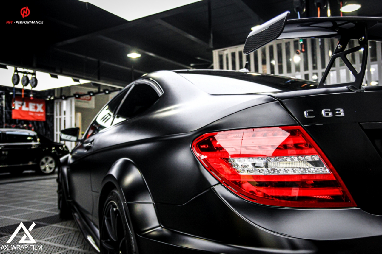 奔驰 C63｜AX-陶瓷黑