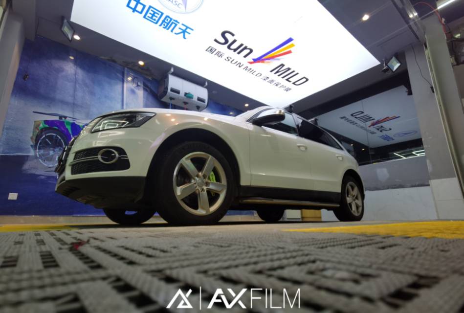 奥迪Q5｜AX-珍珠白变红