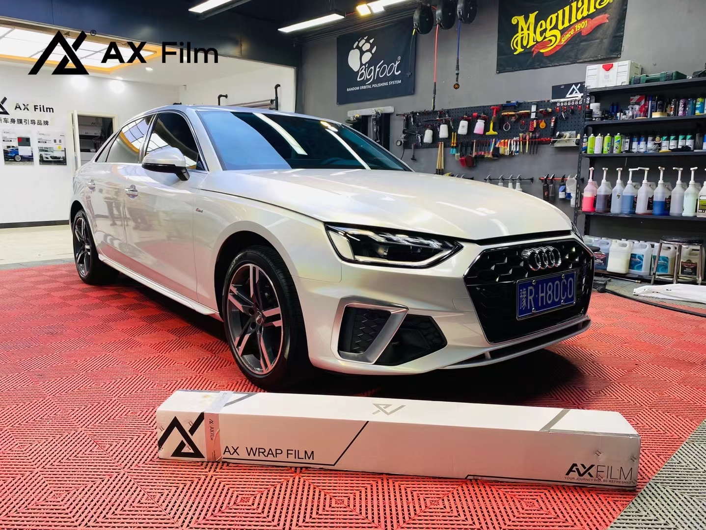 奥迪A4L｜AX-镭射闪白