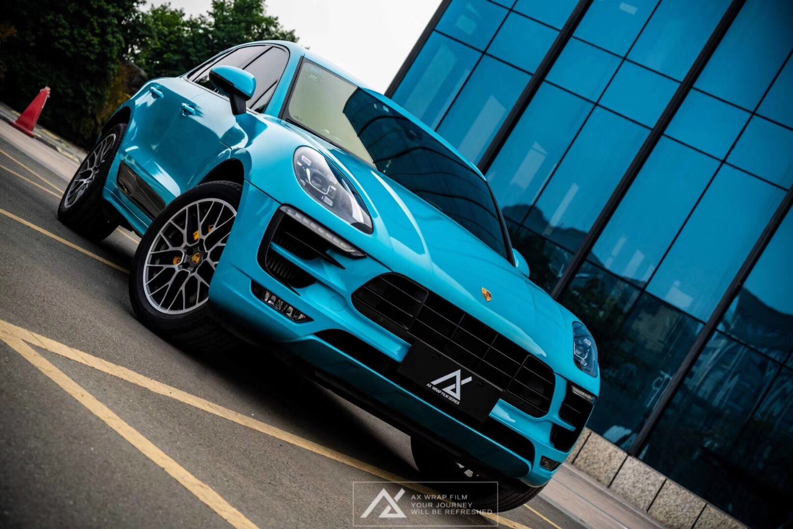 保时捷MACAN AX-迈阿密蓝