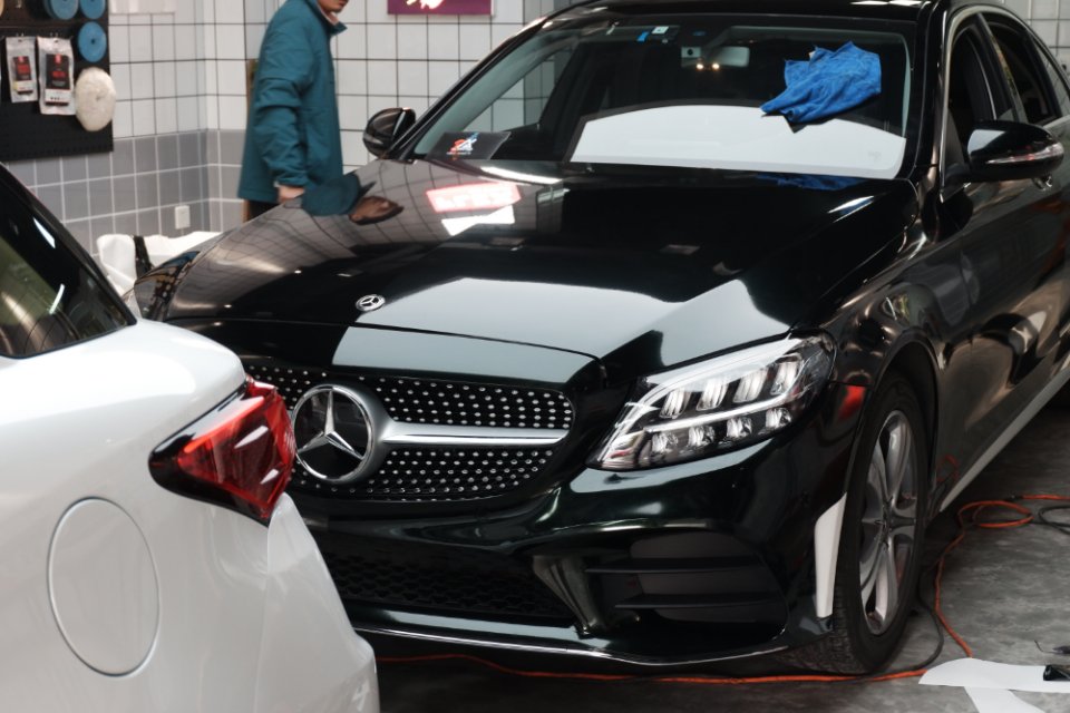 奔驰c260改原厂祖母石绿