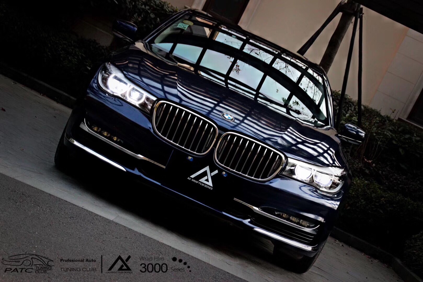 BMW AX -宝石青