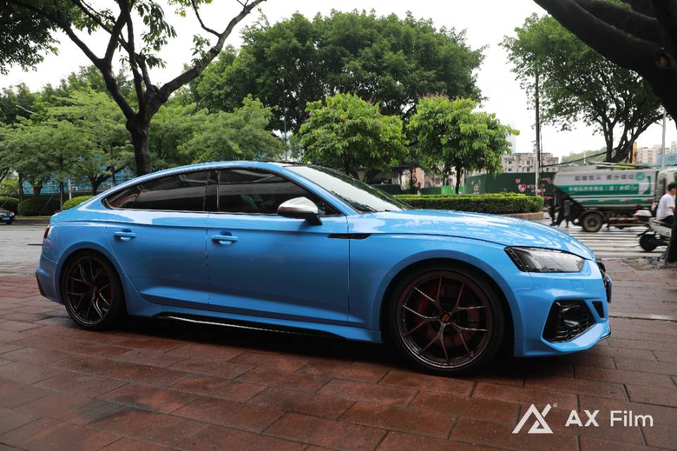 奥迪RS5｜AX-PET玻璃蓝