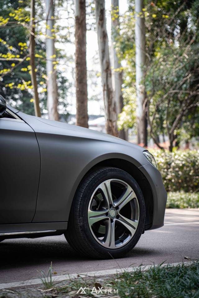 奔驰E300L｜AX-AMG山灰