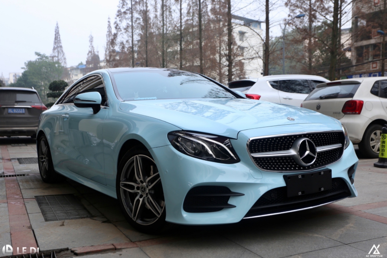 奔驰 E260｜AX-冰川蓝