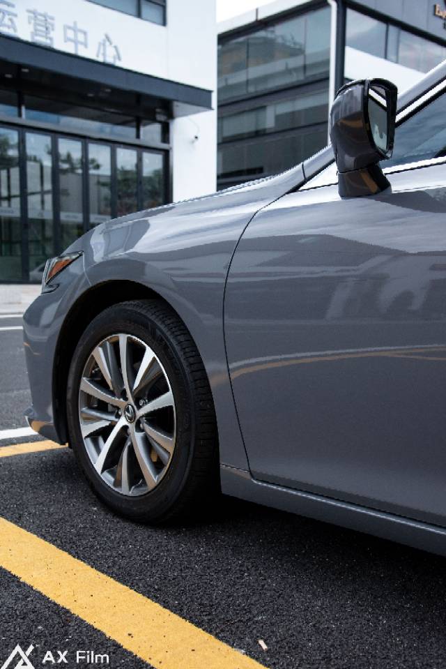 雷克萨斯｜AX-PET贝尔尼纳灰