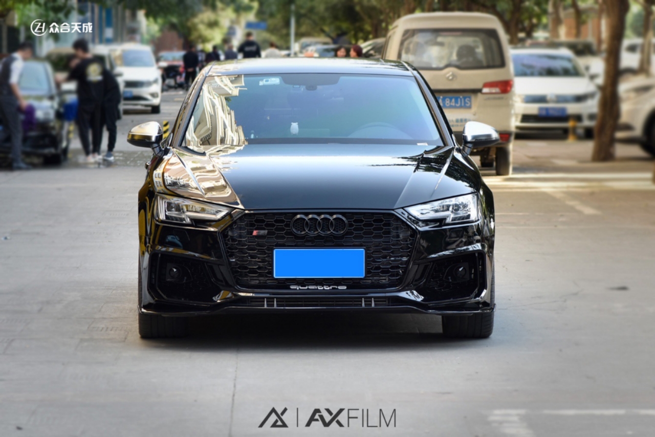 奥迪 A4L｜AX-PET钢琴黑