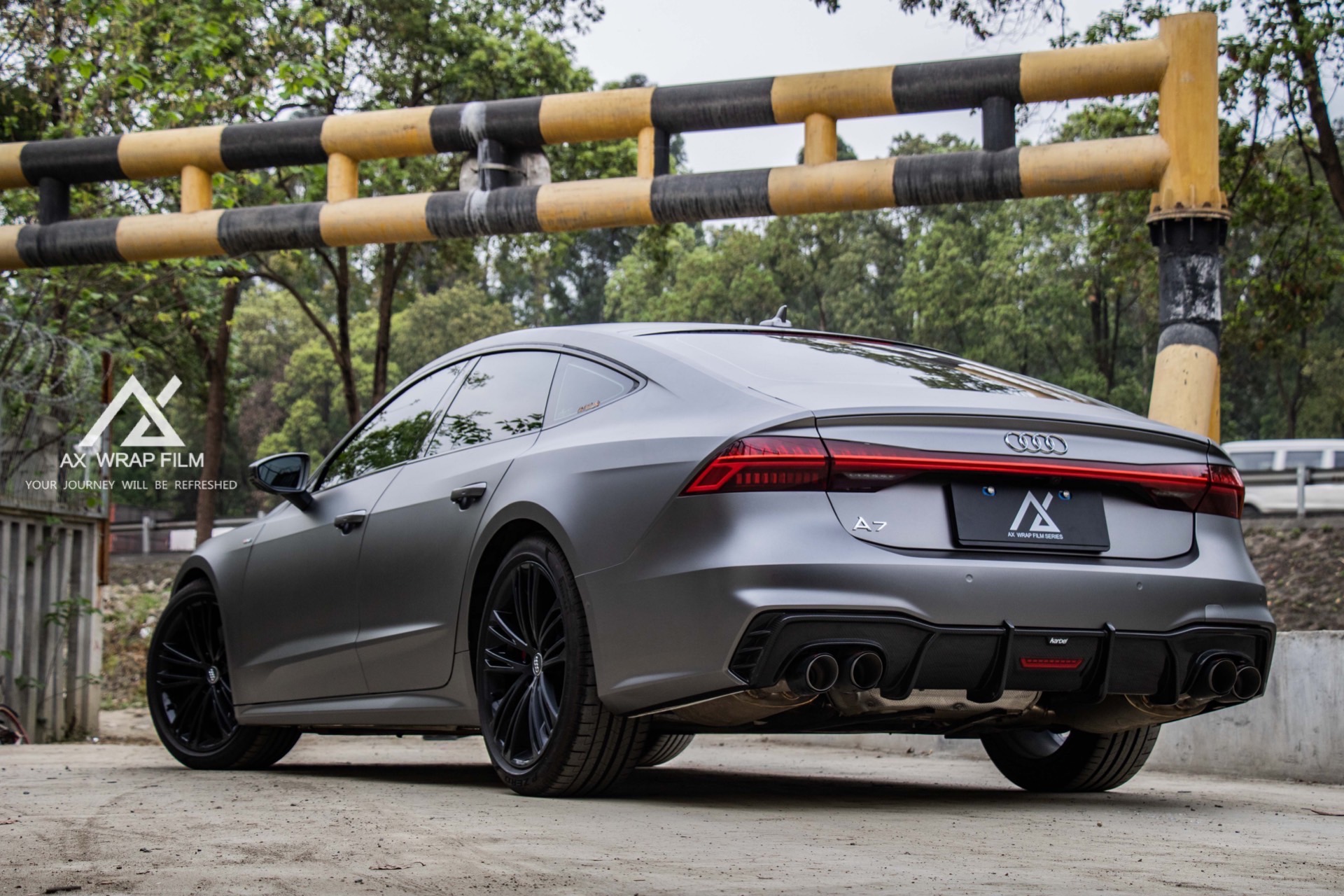 奥迪A7 ｜AX-山灰