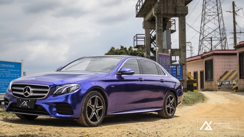 奔驰E300L|金属蓝莓