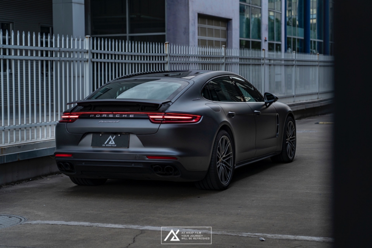 保时捷帕拉梅拉｜山灰