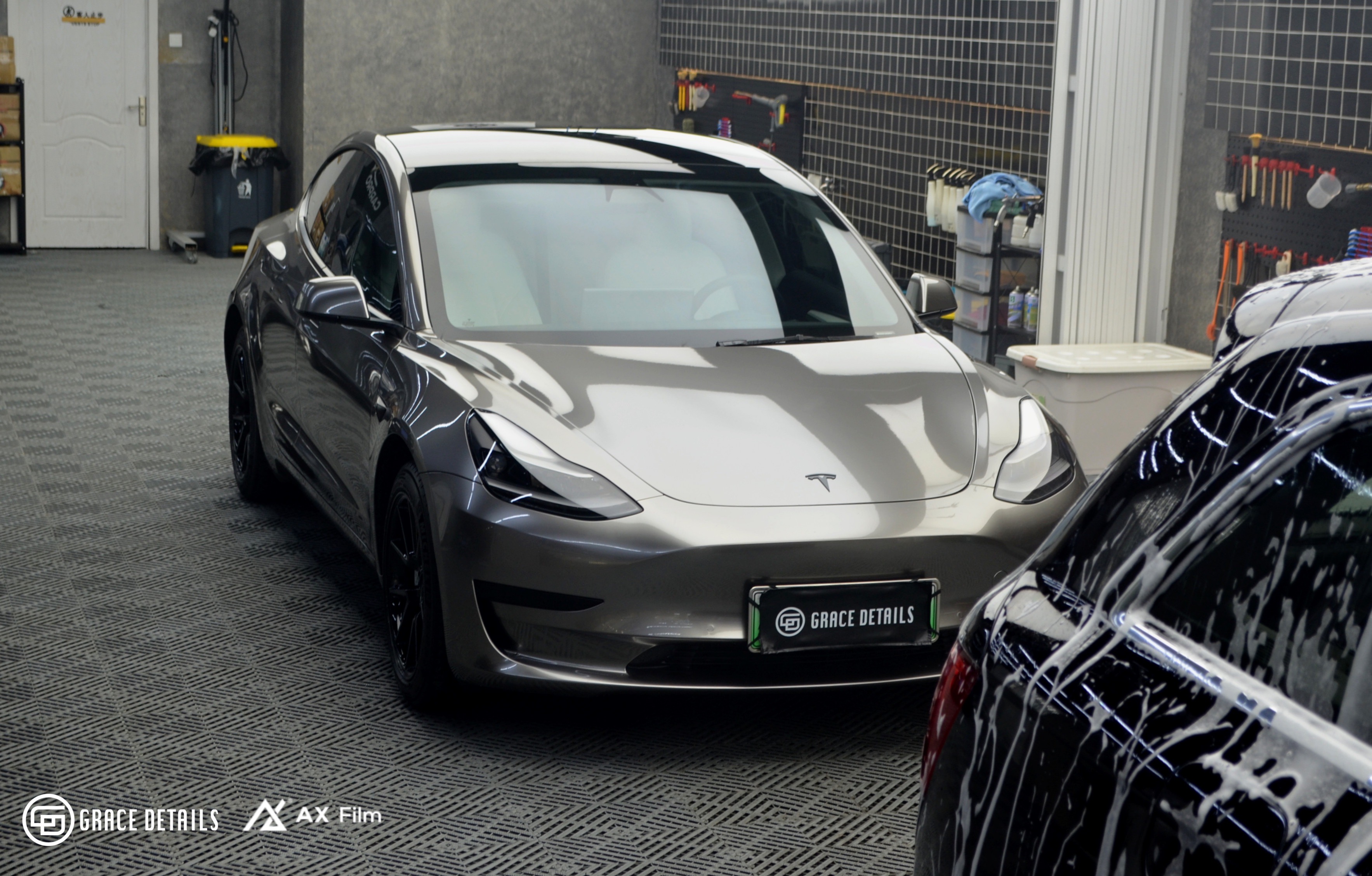 特斯拉model 3 | AX-液态金属银