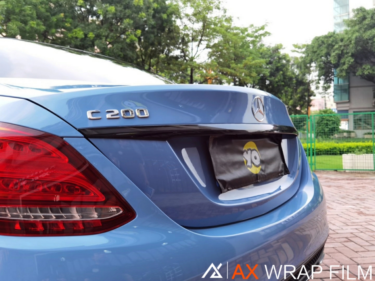 奔驰 C200｜AX-瓷器蓝