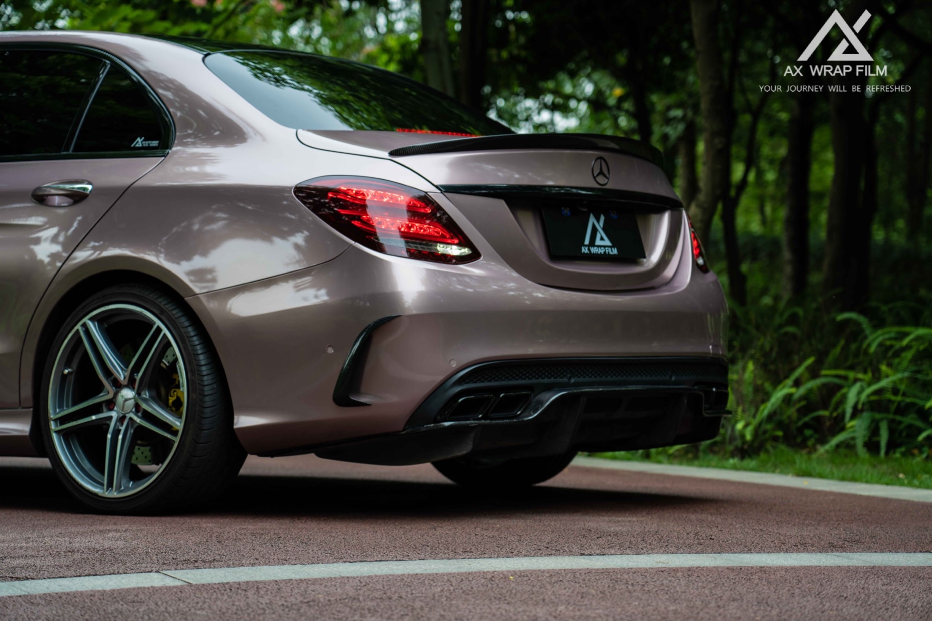 奔驰C200L｜冰莓粉